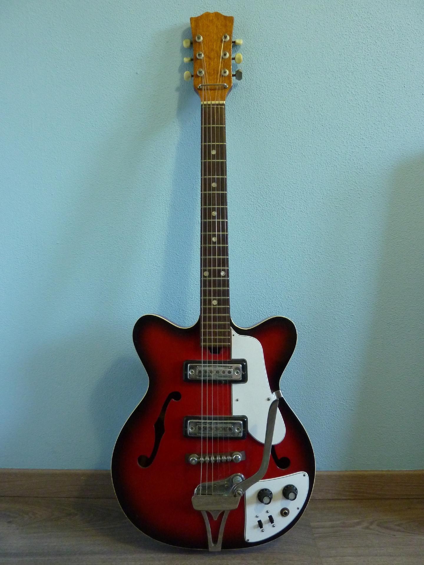 Teisco electric guitar - Buy vintage Teisco guitar at Hender Amps ...